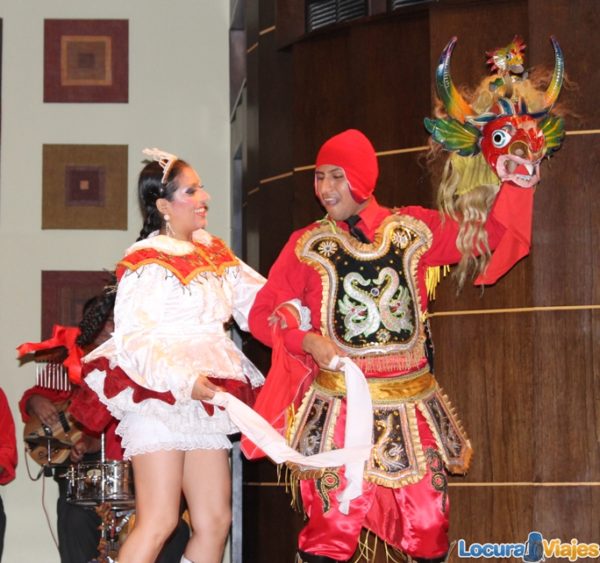 Nuestro viaje por Perú: Conociendo los Bailes regionales - LocuraViajes.com
